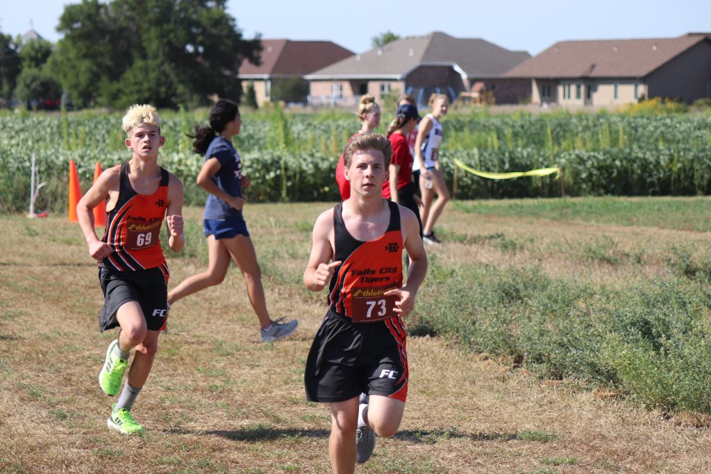 Tiger cross country teams run at Beatrice - THE FALLS CITY JOURNAL